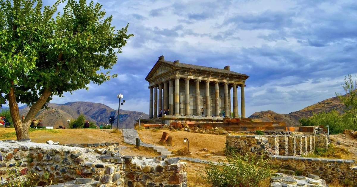 One day trip to Garni Temple, Garni Gorge and Geghard Monastery - Klook Estados Unidos